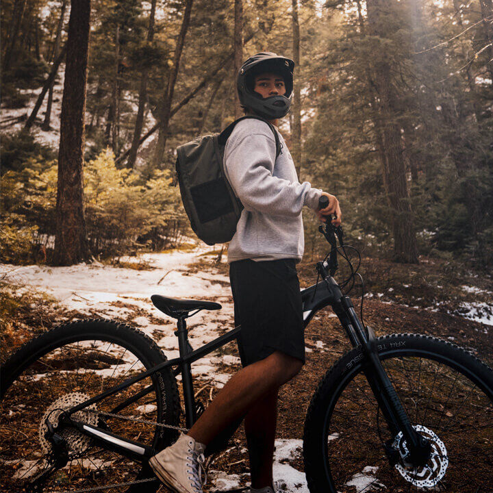 Urban Track | Duffle Bag with Wheels | American Tourister